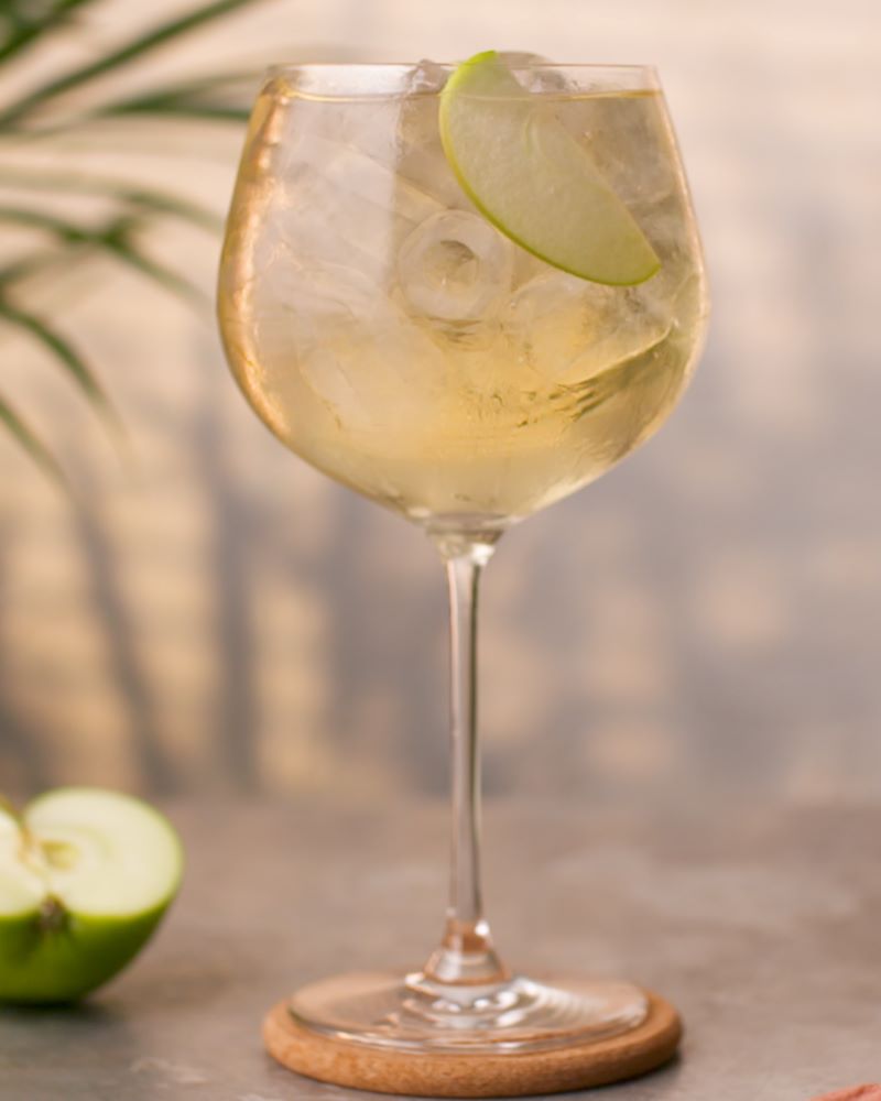 Jack Daniel's Tennessee Apple rinfresca l'estate con i cocktail Apple ...